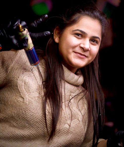 Guri – Expressive Female Tattoo Artist | Bold, Creative & Custom